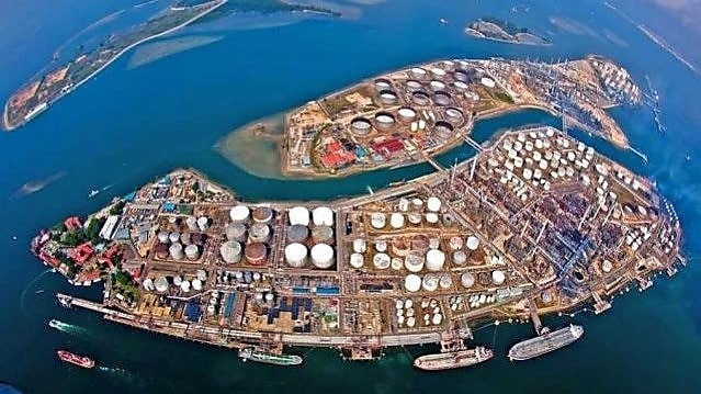 Shell to reduce capacity, cut jobs at Singapore refinery - EconoTimes