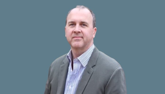 Ford Motor hires Apple's long-rumored EV group leader Doug Field ...