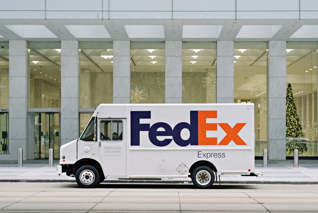 FedEx sever ties with some delivery contractors as partners threaten to ...