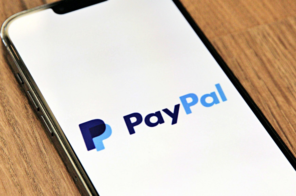 PayPal Appoints Former Intuit Executive Alex Chriss as New CEO ...