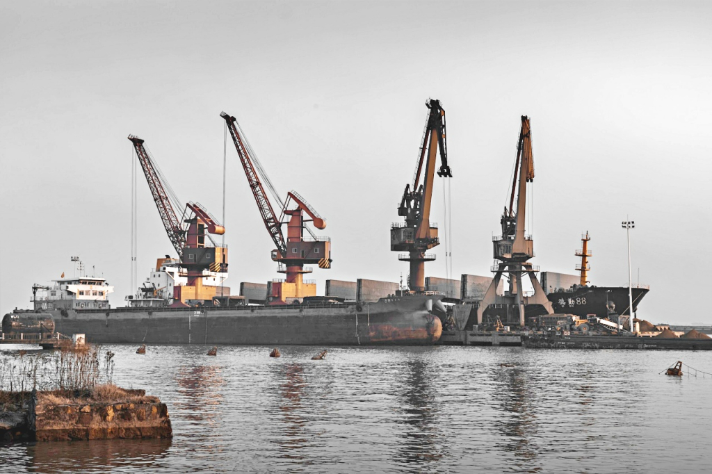 HD Korea Shipbuilding Buys STX Heavy Industries - EconoTimes