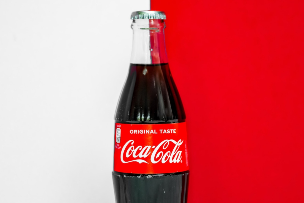 Coca-Cola Unveils Exclusive ‘Masterpiece’ NFT Collection on Coinbase's Base Blockchain - EconoTimes