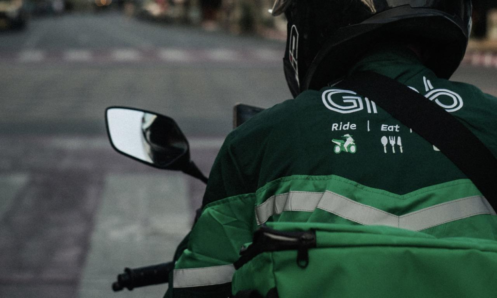 Grab, Foodpanda Pivot to Dine-In Services Amid Changing Post-Pandemic ...