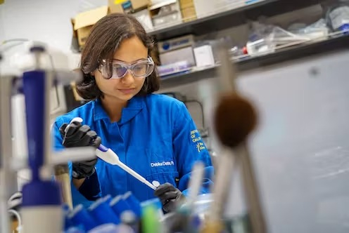 Engineered 'living materials' could help clean up water pollution one ...