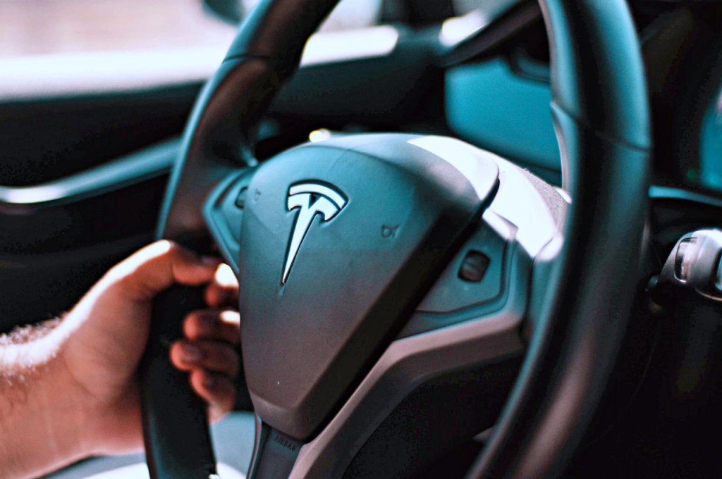 Tesla Recalls Model S, Model X Models Over Airbag Defect - EconoTimes