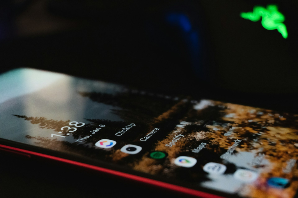 OnePlus 12R Camera Excels with 50MP Sensor, Elevating Upper-Mid-Range ...