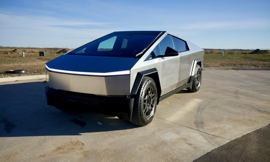 Tesla Cybertruck Powers Houston Gas Station, Elon Musk Reacts to Saudi ...